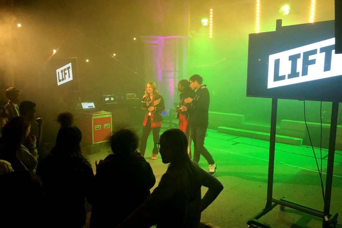 Young people respond to the gospel at Youth Minster gig | Diocese of London