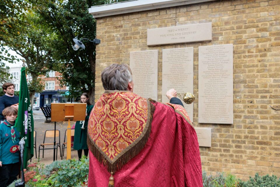 Fulham church unveils new WWI War Memorial to parishioners | Diocese of ...